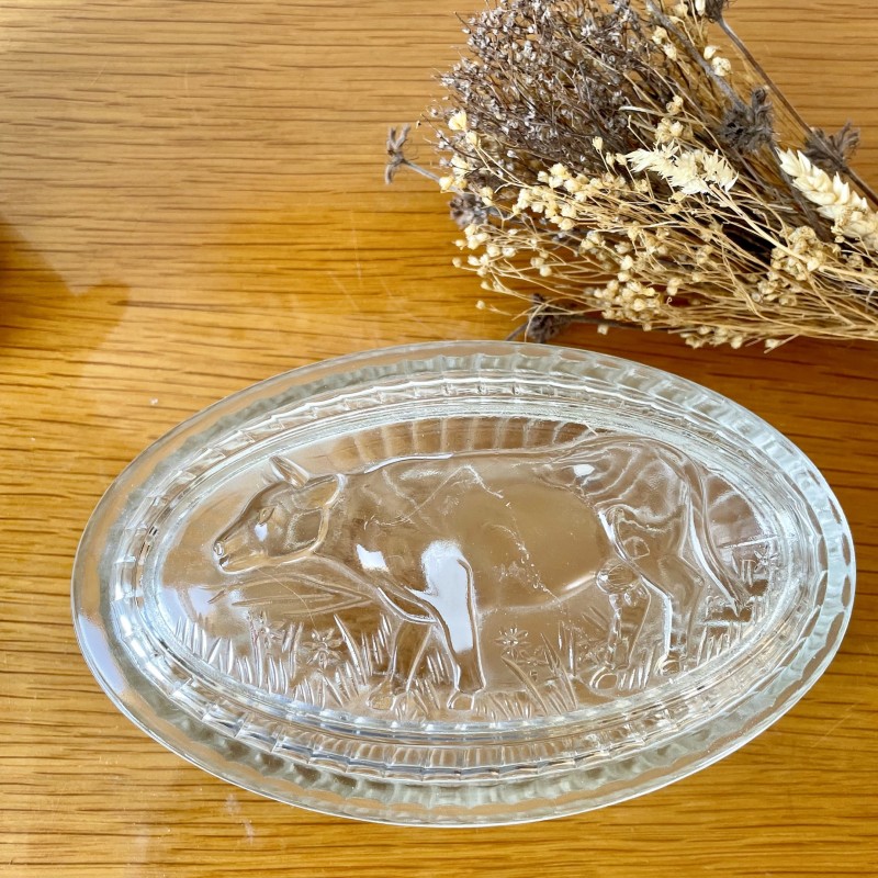 beurrier vache circa 1960/1970 vintage en verre transparent ciselé